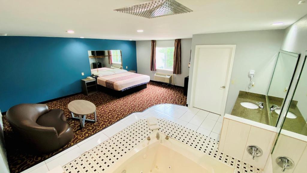 Moonlight Inn & Suites 2☆ | Houston, USA | TradeFairTrips